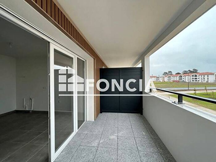 Appartement à louer - Saint-Vincent-de-Tyrosse - 3 pièces - 2 chambres