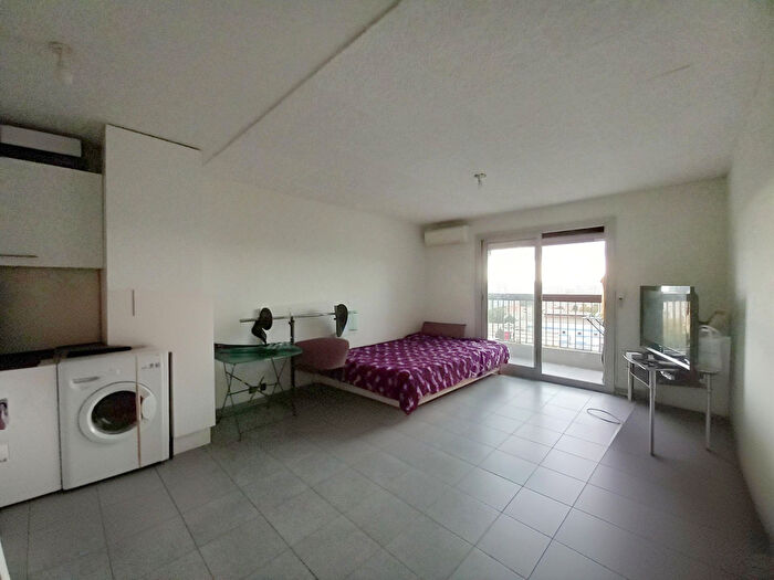 Appartement à vendre - Marseille e , Saint-Mauron - 1 pièce