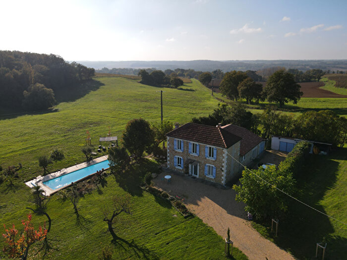 Maison à vendre - Eauze - 6 pièces - 3 chambres