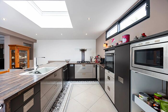 Maison à vendre - Bègles, Argous - 5 pièces - 4 chambres