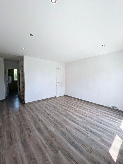 Appartement à louer - Villenave-dOrnon, Chambéry, La Monnaie, Carbonnieux, Trigan - 3 pièces - 2 chambres