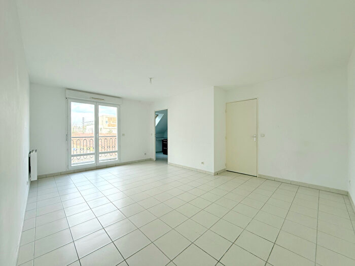 Appartement à vendre - Vierzon, Villages - 3 pièces - 2 chambres