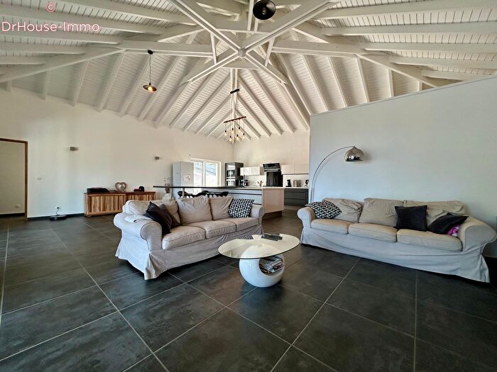 Maison à vendre - Saint-Martin - 5 pièces - 4 chambres