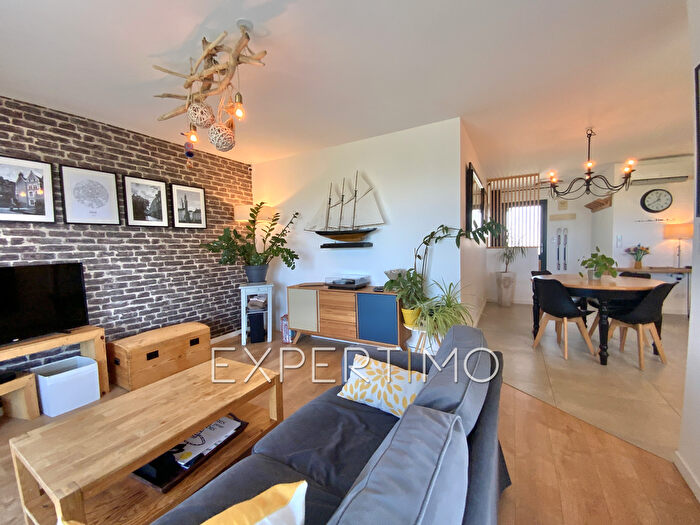 Maison à vendre - Saint-Vincent-sur-Jard - 4 pièces - 3 chambres