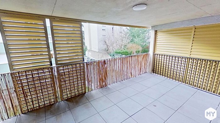 Appartement à louer - Clermont-Ferrand, Jaude, Fontgiève Saint-Alyre - 3 pièces - 2 chambres