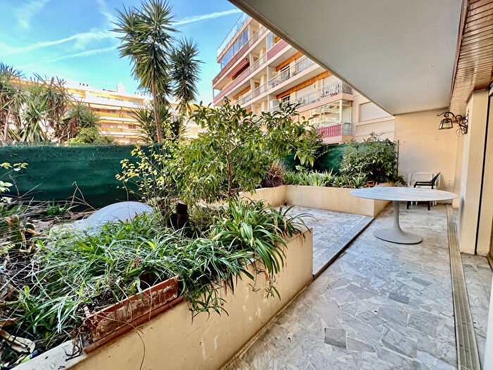 Appartement à vendre - Le Cannet, Bas Cannet - 3 pièces - 2 chambres