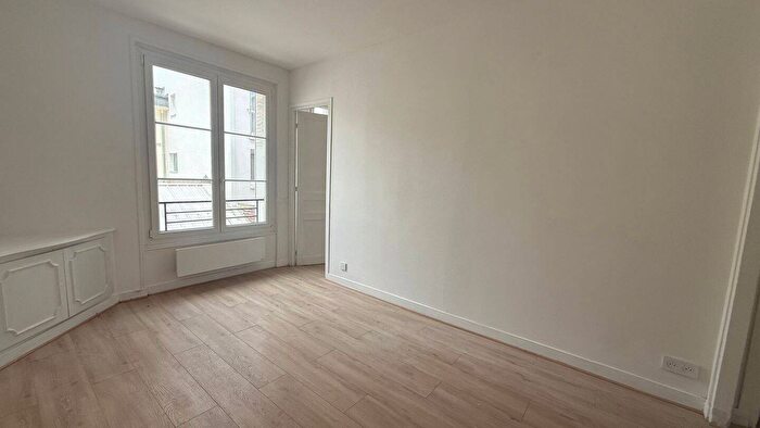 La Fourche-Guy Môquet, Paris 17ème arrondissement : Appartement 2 pièces à louer