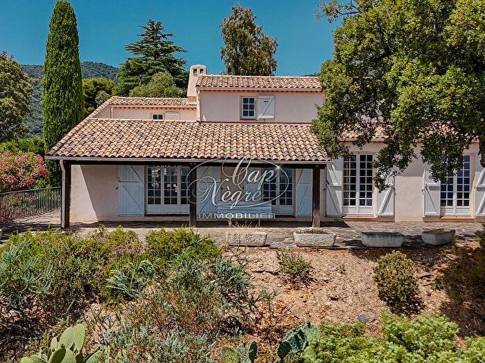 Maison 7 pièces à Rayol-Canadel-sur-Mer, à vendre
