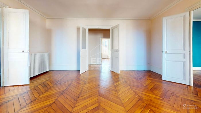 Nevers, Centre-ville : Appartement 5 pièces à vendre