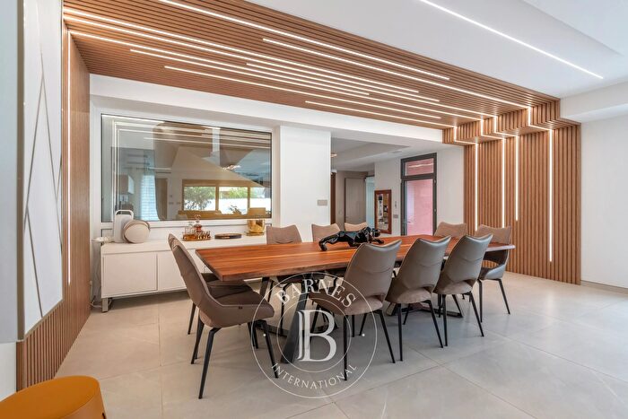 Maison 11 pièces à vendre à Villeurbanne, Buers