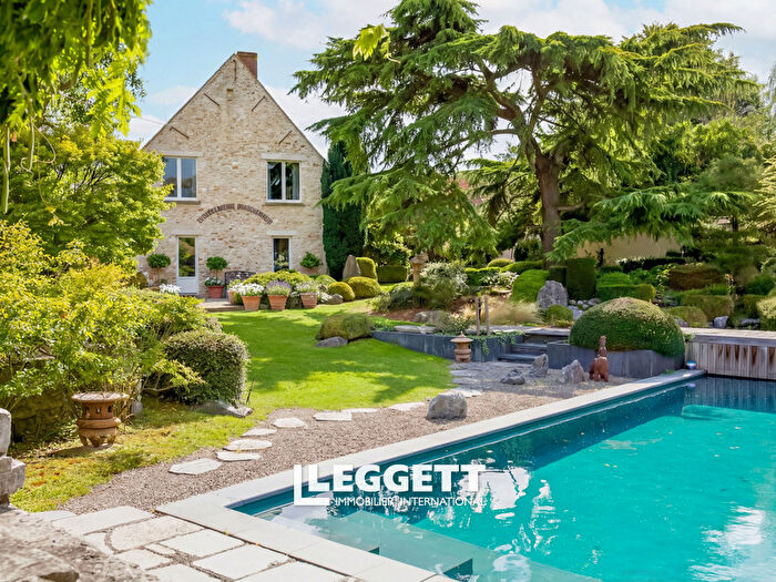 Maison à vendre - Thoiry - 20 pièces - 9 chambres