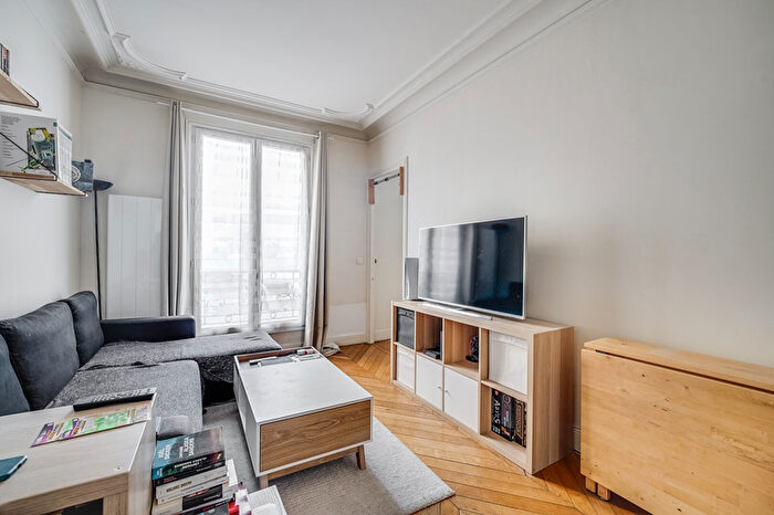 Appartement à vendre - Paris e , Léon-Blum, Folie-Regnault - 2 pièces - 1 chambre