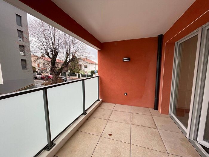 Centre-Max Barel-Centre Nord, Vénissieux - Appartement 2 pièces à louer