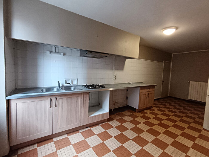 Maison à louer - Coufouleux - 4 pièces - 3 chambres