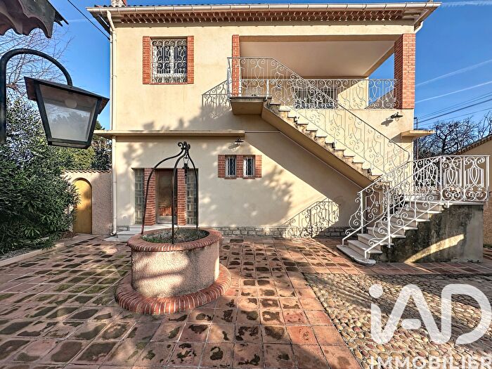 Maison à vendre - Avignon, Montfavet - 7 pièces - 5 chambres