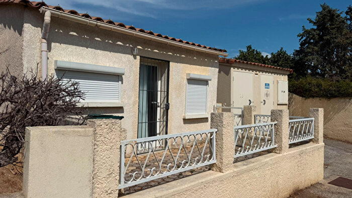 Maison 2 pièces à louer à Montfrin