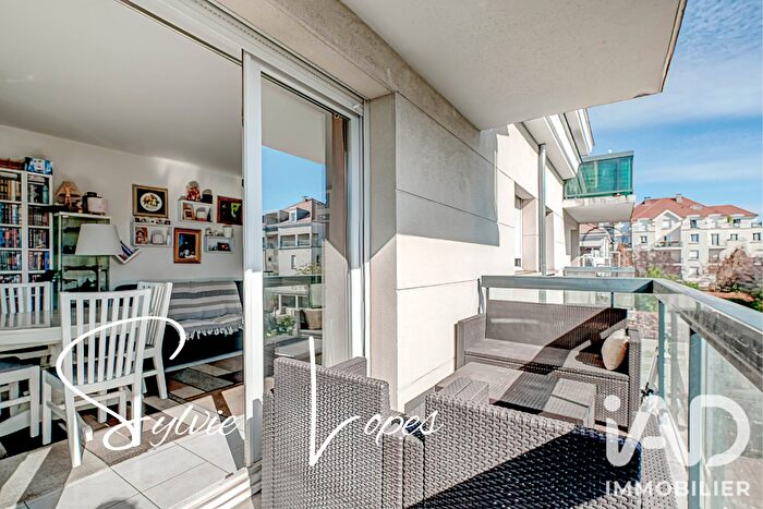 Appartement 3 pièces à vendre - Bussy-Saint-Georges, Centre-ville