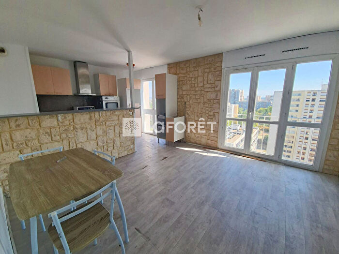 Saint-Ouen-l'Aumône, Centre-ville, Prairie : Appartement 2 pièces à vendre