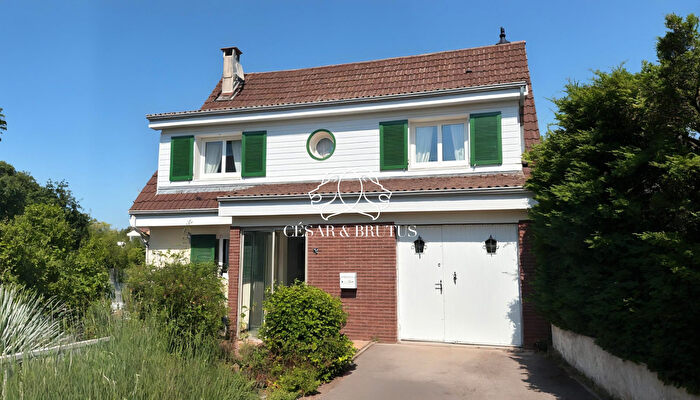 Maison 5 pièces à Meyzieu, Nord Ouest, à vendre