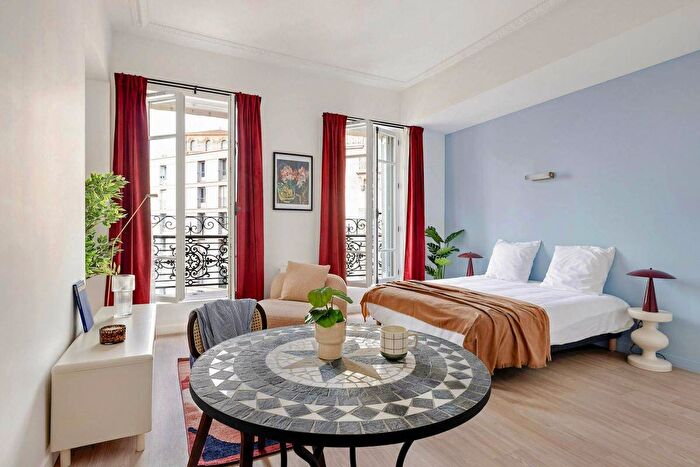 Appartement à louer - Hôtel de Ville, Marseille ème arrondissement - 2 pièces - 1 chambre