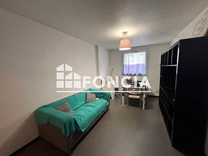 Appartement à louer - Croix Luizet, Villeurbanne - 2 pièces - 1 chambre