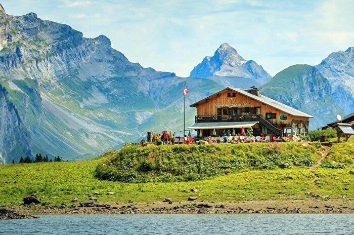 Maison à vendre - Samoëns - 7 pièces - 5 chambres