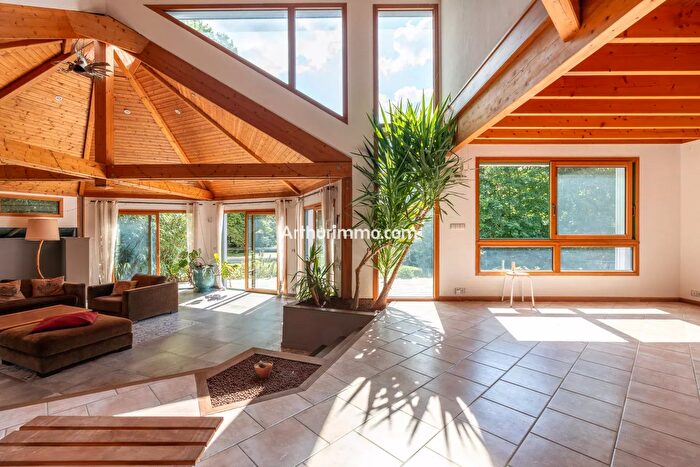 Maison à vendre - Noiseau - 10 pièces - 6 chambres