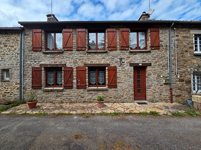 Maison à vendre - Bains-sur-Oust - 5 pièces - 3 chambres