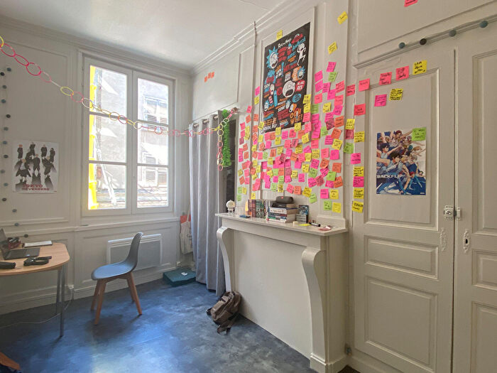 Appartement à louer - Limoges, Centre-ville, Hôtel de Ville, Emailleurs - 1 pièce