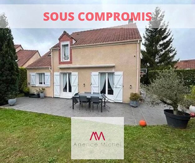 Maison à vendre - Tournan-en-Brie - 6 pièces - 3 chambres