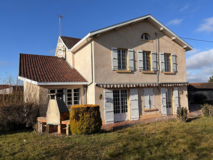 Maison à vendre - Montceau-les-Mines, Centre-ville - 10 pièces - 6 chambres