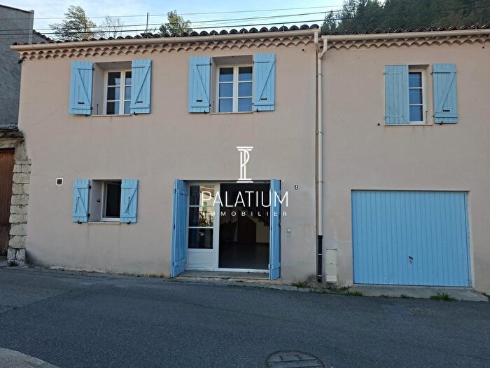 Maison 4 pièces à Château-Arnoux-Saint-Auban, à vendre