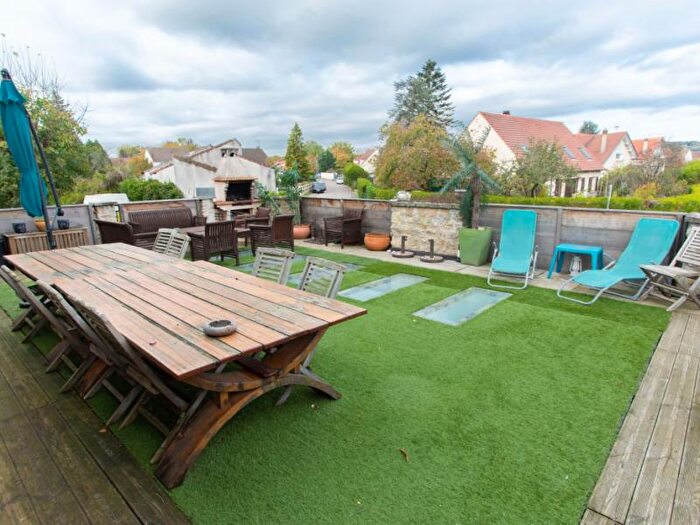 Maison à vendre - Mennecy - 10 pièces - 4 chambres