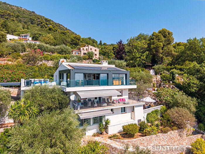 Gattières : Maison 8 pièces à vendre