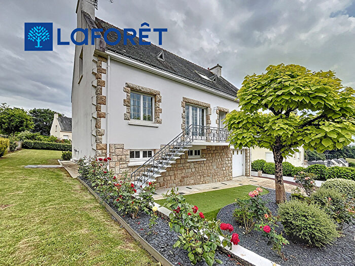 Maison à vendre - Guémené-sur-Scorff - 6 pièces - 4 chambres