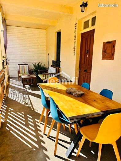 Appartement à vendre - Reynès - 4 pièces - 2 chambres