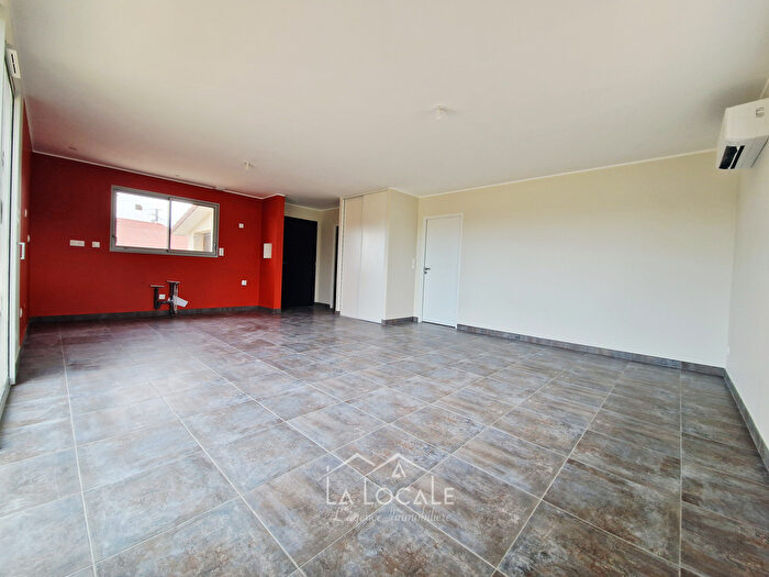 Maison à vendre - Peyrilhac - 4 pièces - 3 chambres