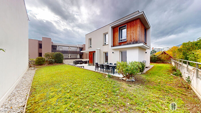 Maison à vendre - Saint-Martin-dHères, Galochère - 4 pièces - 3 chambres