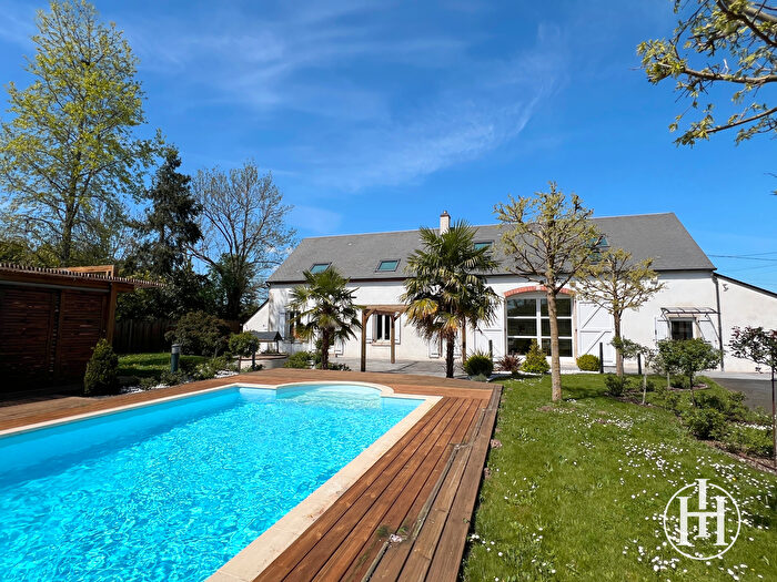 Maison à vendre - Charenton-du-Cher - 7 pièces - 4 chambres