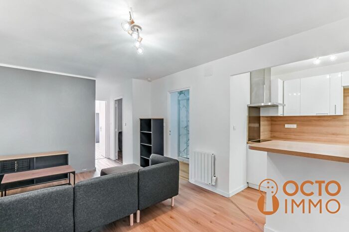 Appartement à louer - Toulouse, Saint-Cyprien - 4 pièces - 3 chambres
