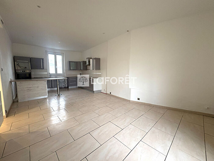 Appartement à louer - Feyzin - 3 pièces - 2 chambres