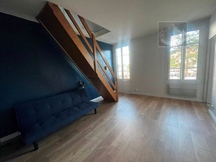 Appartement à louer - Châtenay-Malabry - 1 pièce - 1 chambre