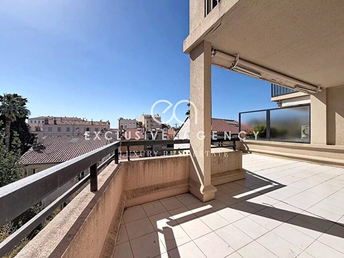 Cannes, Centre-ville : Appartement 4 pièces à vendre