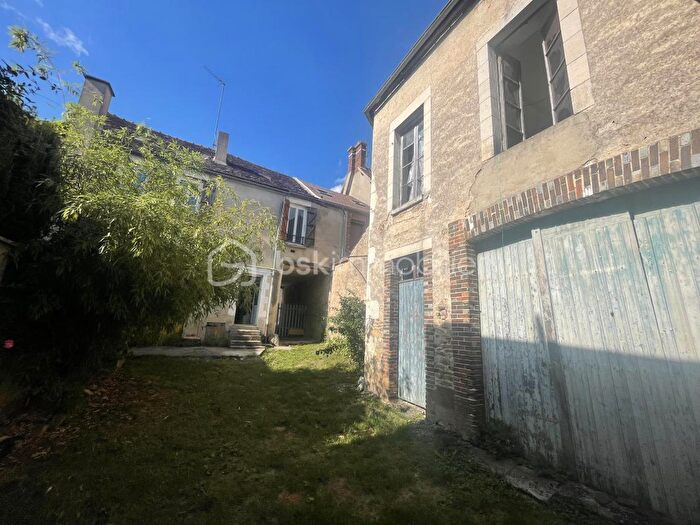 Maison à vendre - Ligny-le-Châtel - 9 pièces - 3 chambres