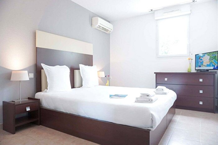 Appartement à louer - Six-Fours-les-Plages - 4 pièces - 2 chambres