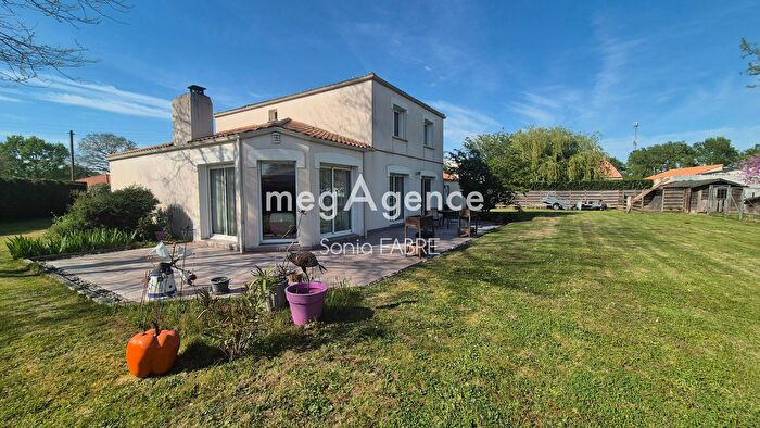Maison à vendre - Bouaye - 7 pièces - 5 chambres