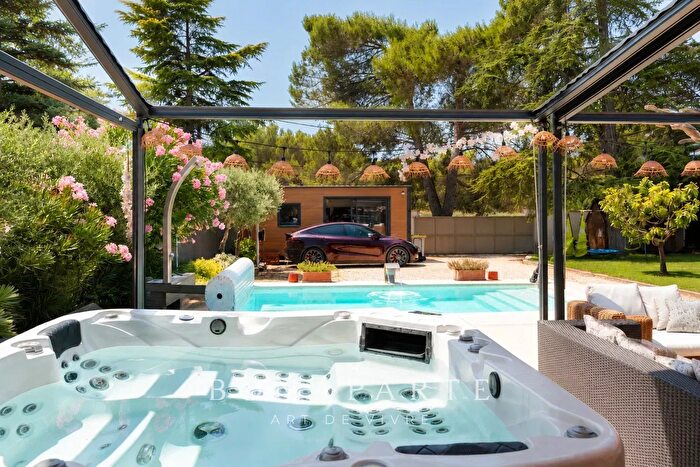 Maison 5 pièces à vendre à Ventabren