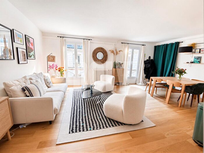 Paris 9ème, Porte Saint-Martin, Paradis : Appartement 3 pièces à vendre