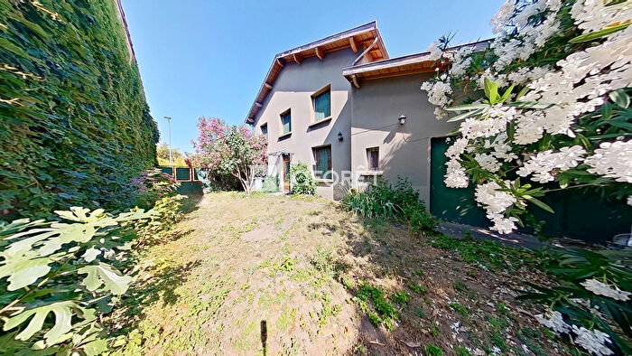 Maison 4 pièces à Villeurbanne, Les Poulettes, à vendre