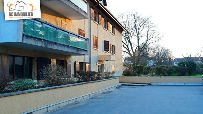 Appartement à louer - Ferney-Voltaire - 3 pièces - 2 chambres